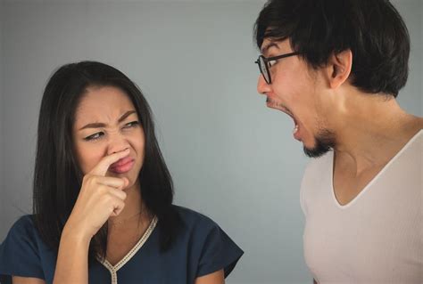 Bau Mulut Inilah 6 Tips Hilangkan Bau Mulut Tanpa Sikat Gigi Halosehat