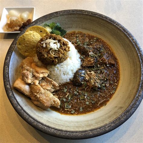 2種あいがけカレー（チキンキーマ）ハーティーズの口コミ一覧 おいしい！が増えるグルメアプリ「sarah」
