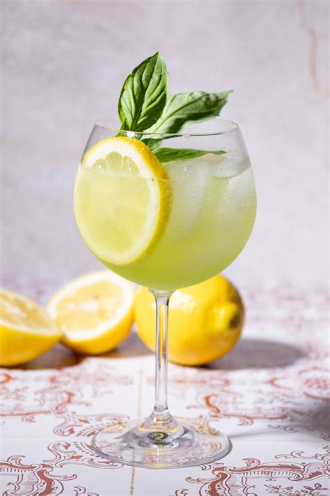 Lemon Basil Spritz Giadzy