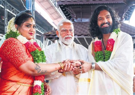 Modi Blesses Bhagya And Shreyas Eight Other Newlywed Couples At