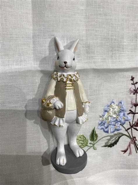 Статуэтка скульптура кролик размер 5 5х5 5х15 см — цена 500 грн в каталоге Статуэтки Купить