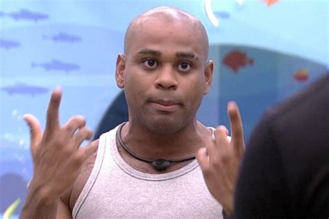 BBB23 MC Guimê atende ao Big Fone e indica Key e Cezar ao Paredão