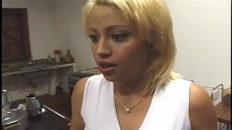 Novinhas Rabudas Gostosas Gemendo E Gozando Dando A Bucetinha Na Dupla