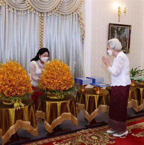 សម្តេចកិត្តិព្រឹទ្ធបណ្ឌិត ប៊ុន រ៉ានី ហ៊ុនសែន ប្រធានកាកបាទក្រហមកម្ពុជា