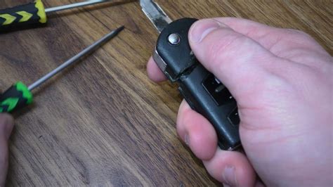 Guide How To Open A Mazda Key Fob And Replace The Battery