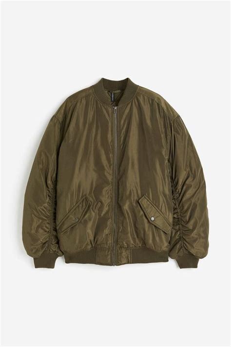 Куртка бомбер — цена 900 грн в каталоге Куртки Купить женские вещи по доступной цене на Шафе