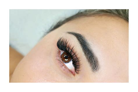 What Are Hybrid Eyelash Extensions Why Consider Them Bonita Beauty Bar