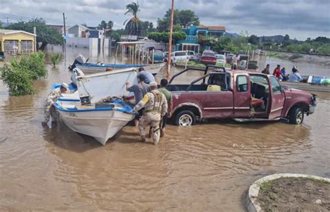 Desbordamiento De Ríos Y Derrumbes En Carreteras Saldo De Las Fuertes