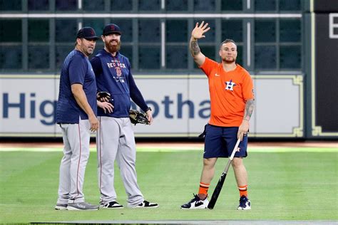 In Evaluating Trade Deadline Approach Astros Were Clear But Confusion