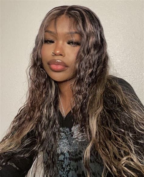 Teja Maechele On Instagram I Lluv Messy Hair Messy Hairstyles Front Lace Wigs Human Hair