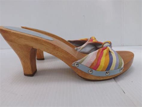 Sandali Zoccoli Di Legno Di MIA Shoe Boots Walk In My Shoes Wooden