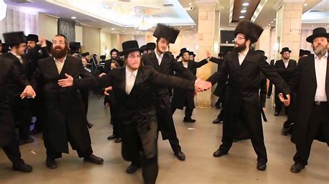 Chasidish Dance ריקוד חסידי Chasidim Dancing