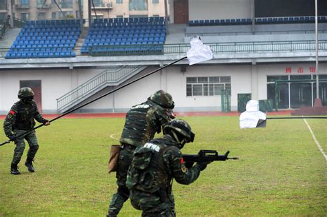 以猎豹为名上海这支武警特勤中队荣立集体一等功 武警部队 新疆 猎豹 新浪新闻