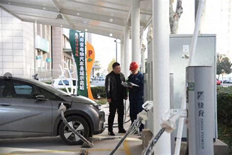 许昌供电公司：为绿色出行开辟“绿色通道”建设服务充电