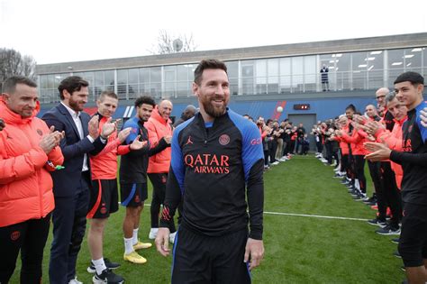 Lionel Messi De Retour Au Centre Dentraînement Paris Saint Germain