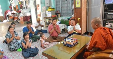 ခရုိနီမ်ား ေရလာကန္ေတာ့ၾကၿပီ ~ ၀ီရသူ မစိုးရိမ္