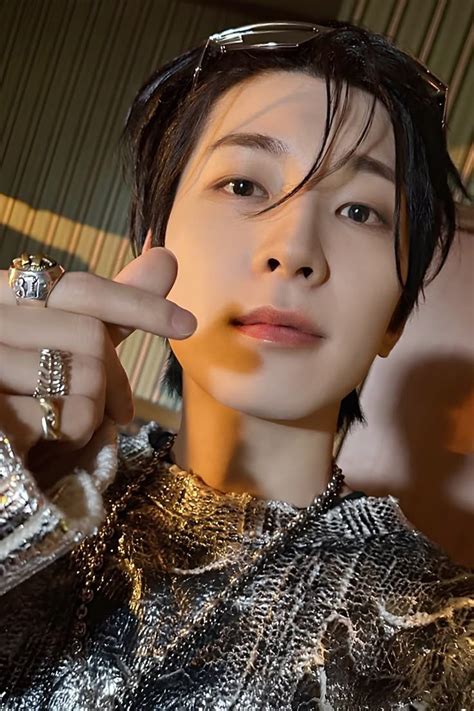 Pin By Nhã Uyên Nguyễn On Minwon Wonwoo Seventeen Wonwoo Seventeen