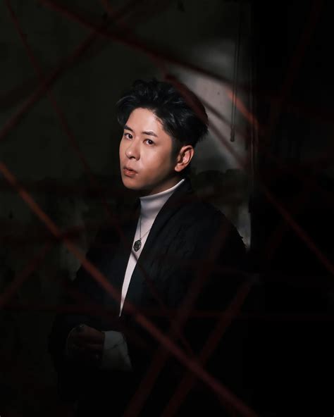 許廷鏗 Alfred Hui 【 沒 有 人 可 以 為 你 的 幸 福 負 責 】 沒 有 人 可 以 幫