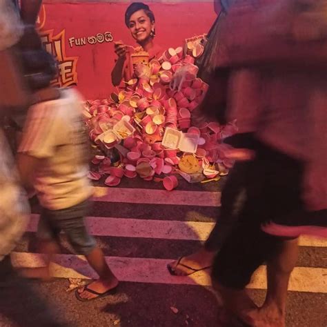 ගොඩක් ෆන් ඇති R Sinhalamemes