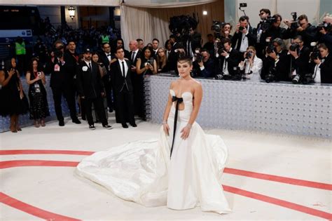 Florence Pugh Unveils New Buzzcut Hairstyle As She Makes Met Gala Debut