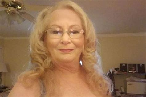 Abuelita Se Vuelve Rica Gracias A OnlyFans Tras Vivir En La Pobreza