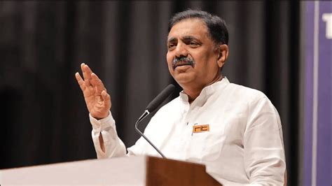 आधी सूचक विधान अन् आता जयंत पाटलांच्या मनात नेमकं काय Marathi