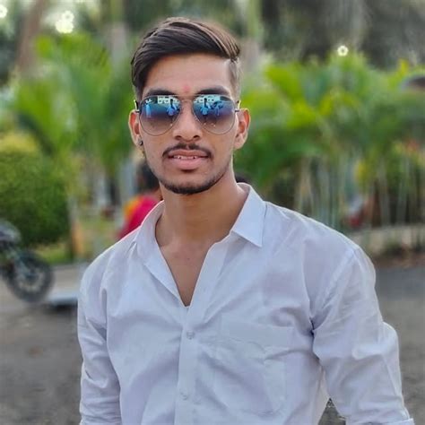 Vaibhav Kadam Vaibhav Kadam 1 • Threads Say More