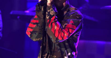 Justin Bieber Canta What Do You Mean No The Tonight Show Com Jimmy Fallon E A Galera Vibra