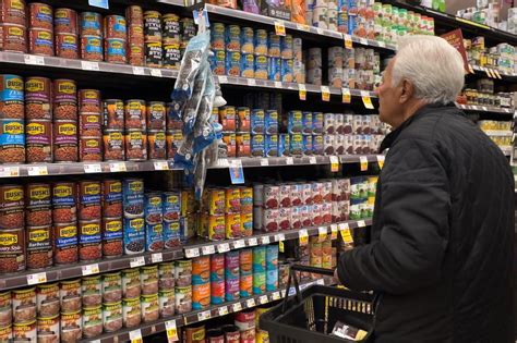 美 2월 소비자신뢰도 9833년 반만에 최대폭 하락 한국경제