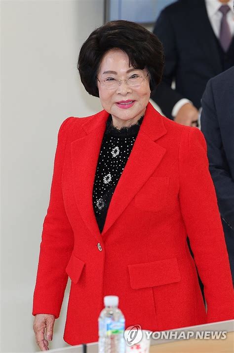 92세 이길여 가천길재단 회장 근황 유머움짤이슈 에펨코리아