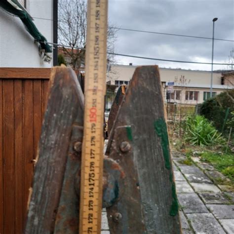 Lestev Lesena Za Slikopleskarje 2 Kos