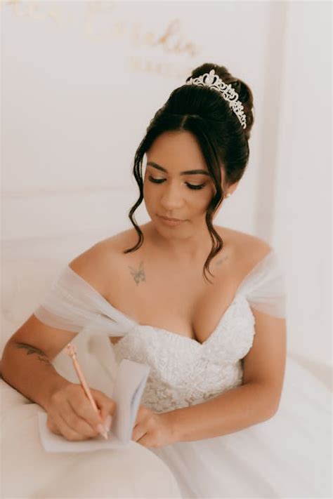 Bridedressedundressed Photos Download The Best Free Bridedressed