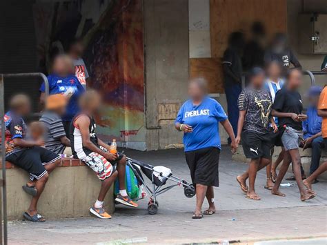 Alice Springs Youth Hurl Rocks Brawl With Pub Patrons In Violent