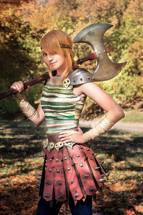 Astrid Hofferson By Astridhawke Cosplay Know Your Meme
