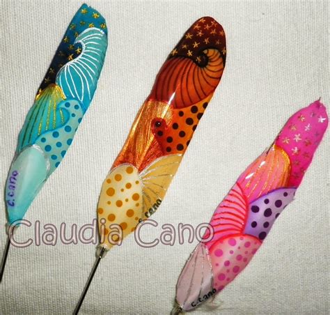 Plumas Pintadas A Mano Por Claudia Cano PLUMAS BOLI CON PAISAJE DE