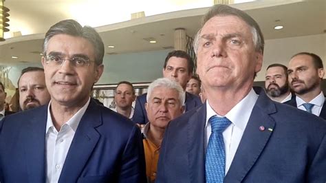 Rodrigo Garcia recebe Bolsonaro e Tarcísio em jantar na sede do governo