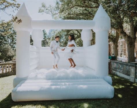 Pin By Honey Keru On Jess And Oak Wedding Bouncy Castle Bouncy House