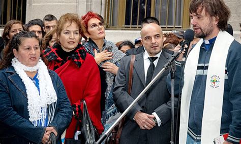 Una multitud despidió al Padre Pepe en la Villa de Barracas Infobae