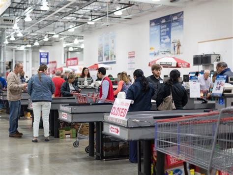 10 Things You Should Never Do At Costco According To Employees