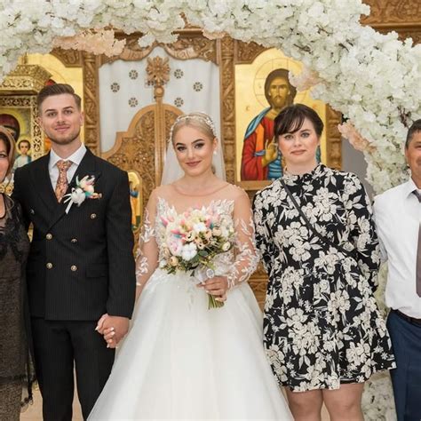 Violeta Fandolea Violetafandolea • Threads Say More