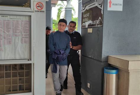 Pu Azman Hadapi 5 Pertuduhan Amang Seksual Berita Majoriti