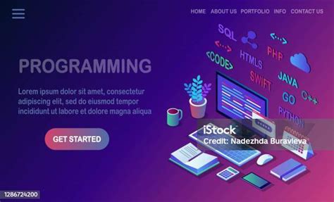 소프트웨어 개발 프로그래밍 언어 코딩 3d 아이소메트릭 Pc 디지털 애플리케이션을 갖춘 컴퓨터 0명에 대한 스톡 벡터 아트 및