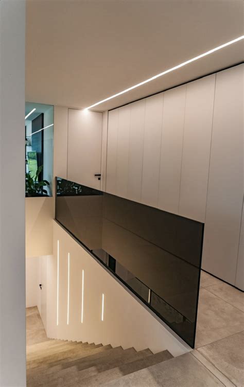 قاب لاین نوری کد 3 توکار رویه ۲۳ میل برش ۱۶ میل کم عمق مناسب کناف معین نور معین نور