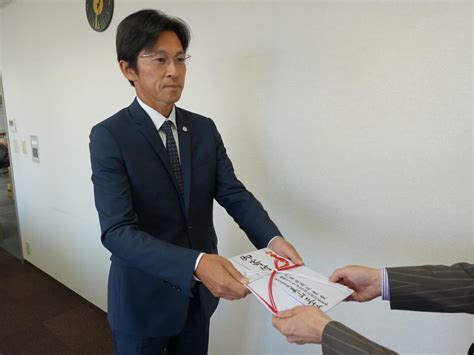 北海道遊技産業関係者がチャリティゴルフ開催、北海道新聞社会福祉振興基金へ50万円を寄付 グリーンべると（パチンコ・パチスロ業界メディア）