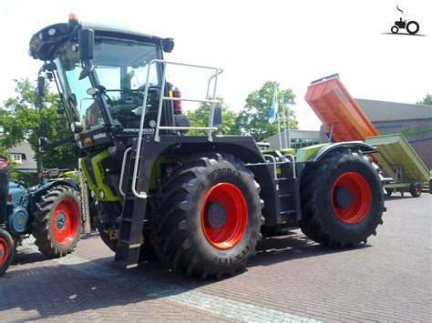 Foto Claas Xerion Saddle Trac 427906