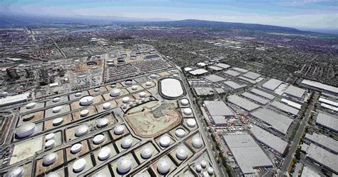 Oil Prices Slip Below 50 On Chinese Demand Concerns