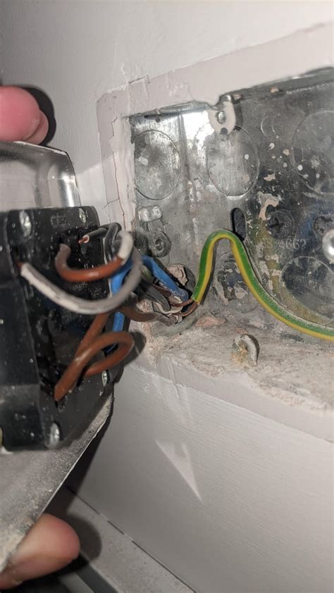 Uk Bathroom Extractor Fan Timer Not Working Only On Off With The Lights R Askelectricians