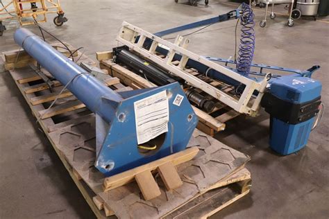 Gorbel Jib Crane W Easy Arm G Force Model Q Intelligent Assist Control