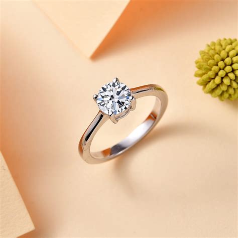 Luxuriant 9k White Gold Sgl Certified Lab Grown Diamond Vs Ef