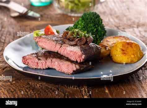 Beef Steak Baked Potato Broccoli Hi Res Stock Photography And Images